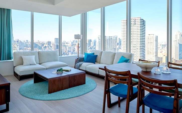 【20畳のリビング・LDK実例】広い空間を活かしたレイアウト＆コーディネートのポイント | a.flat 風が運ぶ、自然の贈りもの - 目黒通り・新宿・大阪梅田(グランフロント北館)