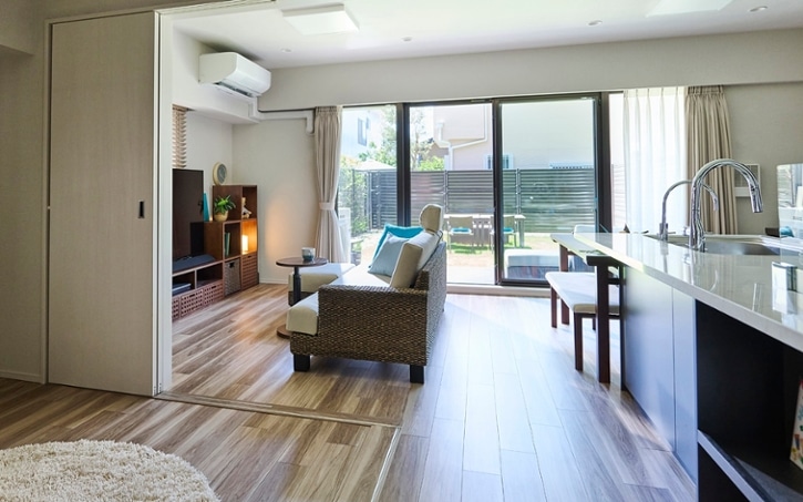 【特集】12畳のリビングで叶えるおしゃれで快適なレイアウト術 | a.flat 風が運ぶ、自然の贈りもの - 目黒通り・新宿・大阪梅田(グランフロント北館)