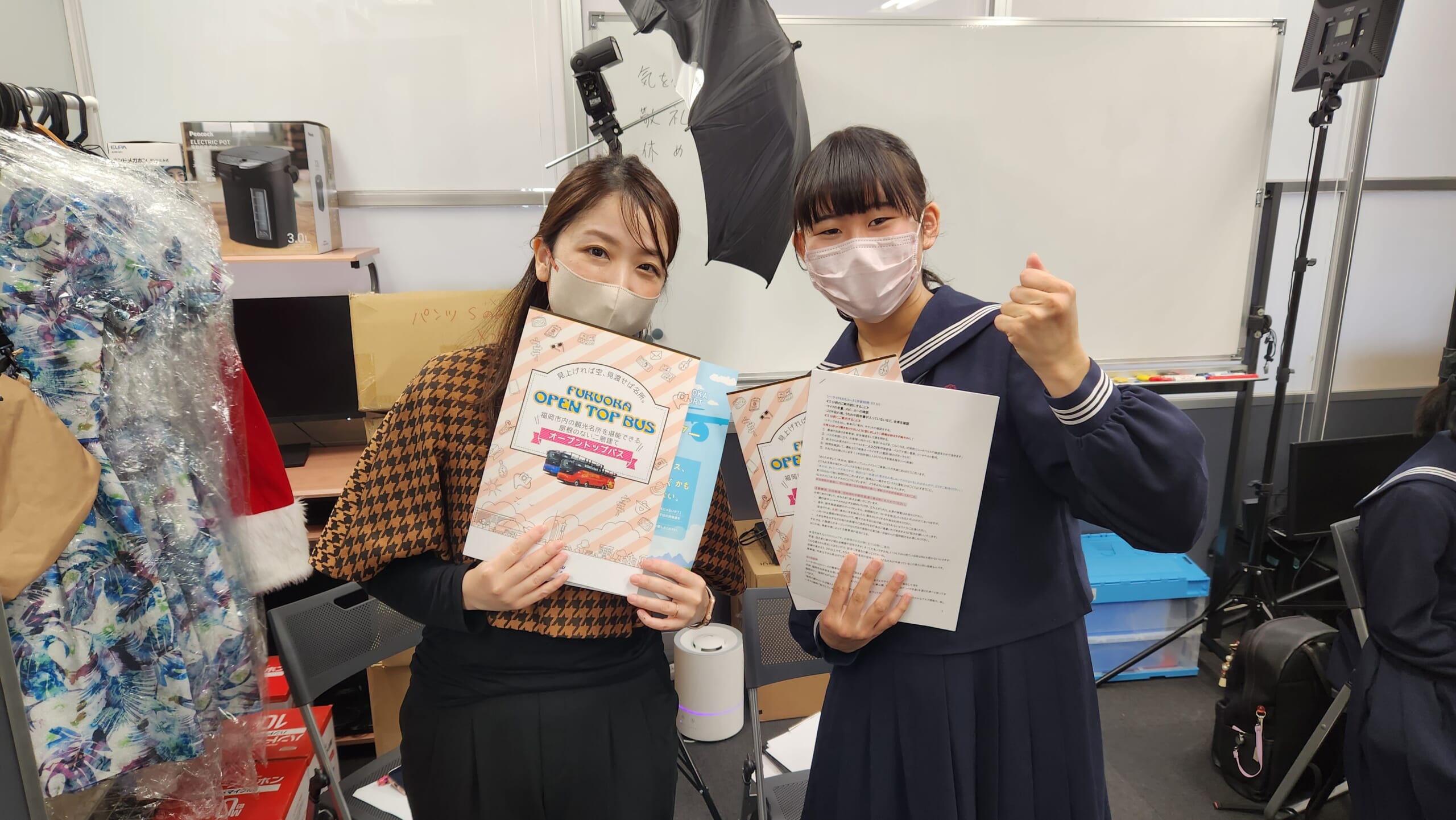 「福岡オープントップバスで生アナウンス」をしてきました！ | 高校｜放送部 | 筑紫女学園中学校・高等学校 | Yellz（エールズ）