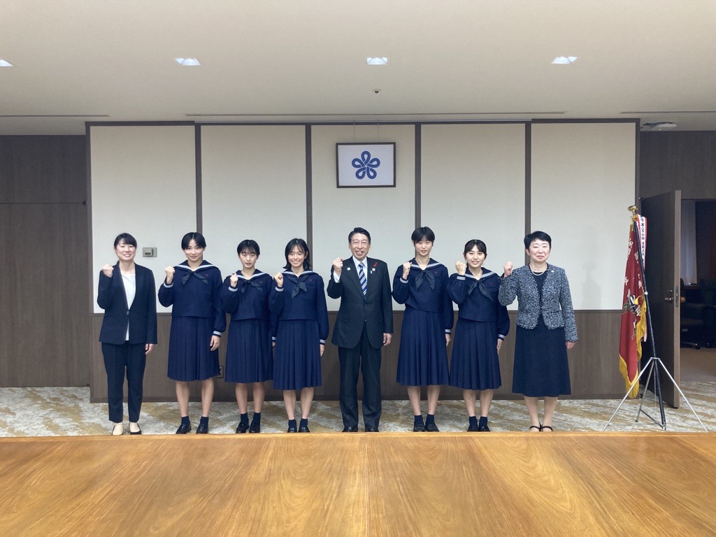 県知事への表敬訪問 | 高校｜陸上部（長距離） | 筑紫女学園中学校・高等学校 | Yellz（エールズ）