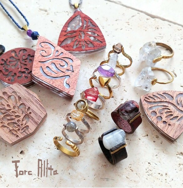 Torc Allta | ハンドメイドインジャパンフェス (HandMade In Japan Fes) by Creema (クリーマ)