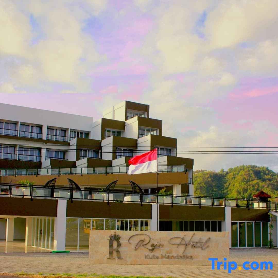 Raja Hotel Kuta Mandalika【 2025年最新の料金比較・口コミ・宿泊予約 】 - トラベルブック(TravelBook)