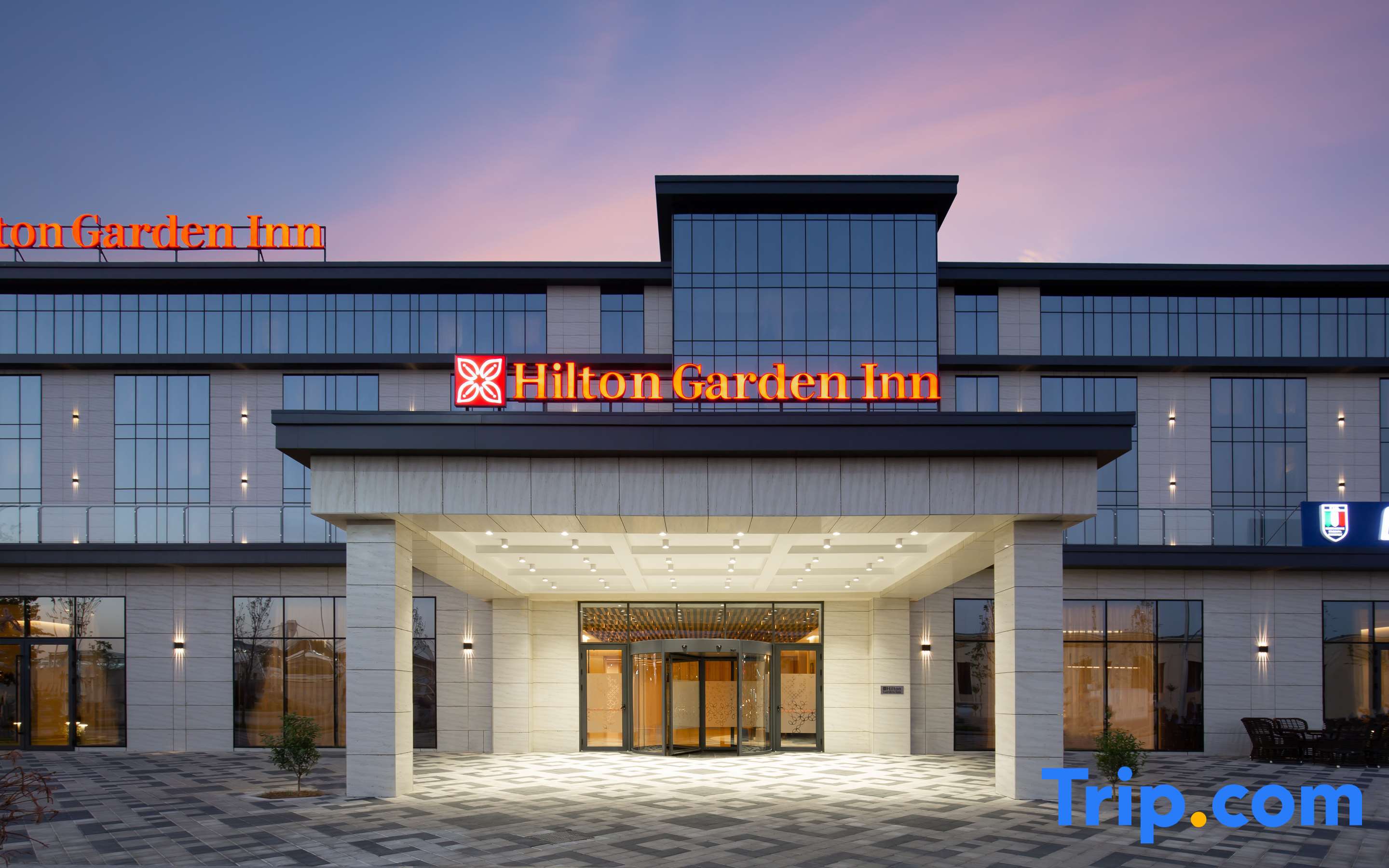 Hilton Garden Inn Samarkand【 2023年最新の料金比較・口コミ・宿泊予約 】 - トラベルブック(TravelBook)