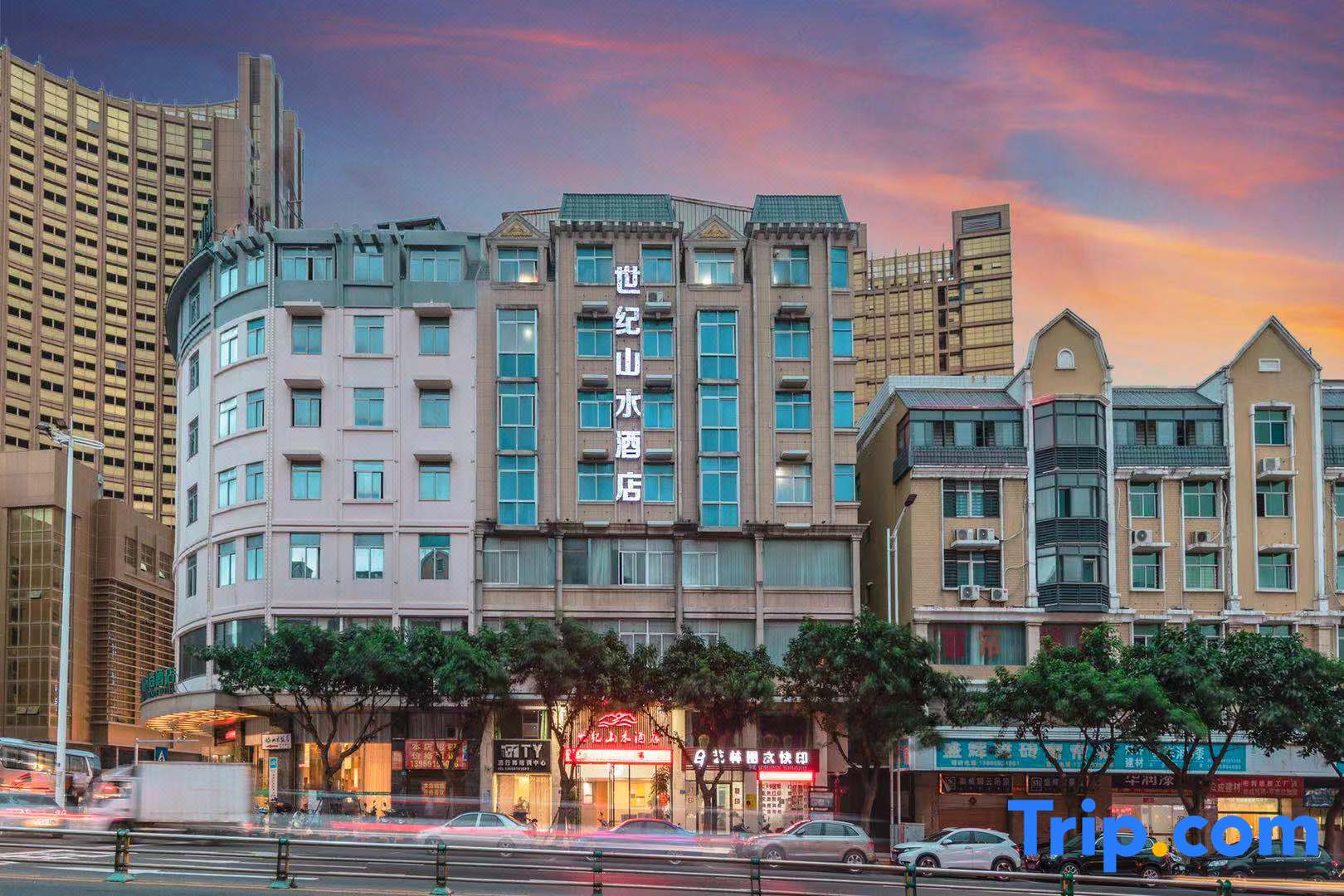 Century Shanshui Hotel【 2025年最新の料金比較・口コミ・宿泊予約 】 - トラベルブック(TravelBook)