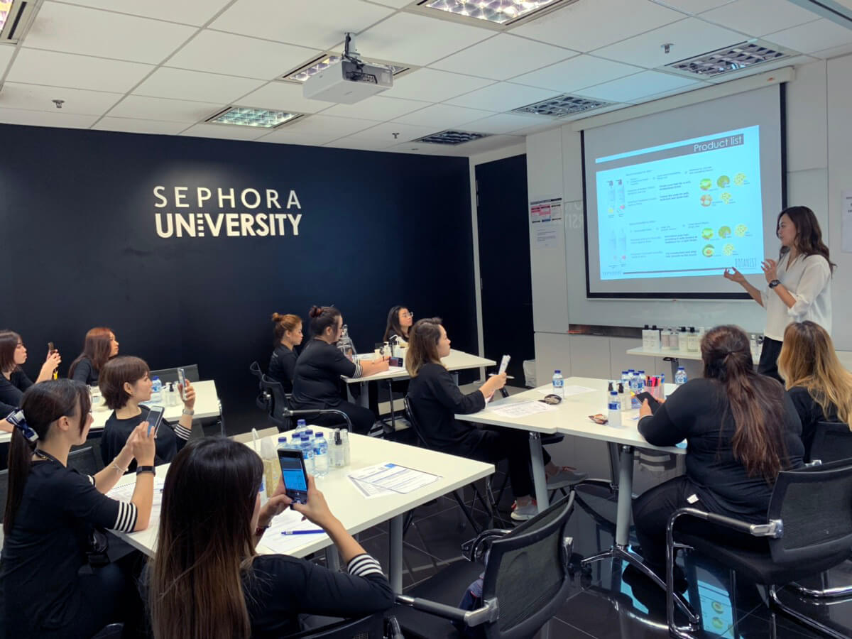 SEPHORA UNIVERSITY REPORT | 株式会社I－ne（アイエヌイー）