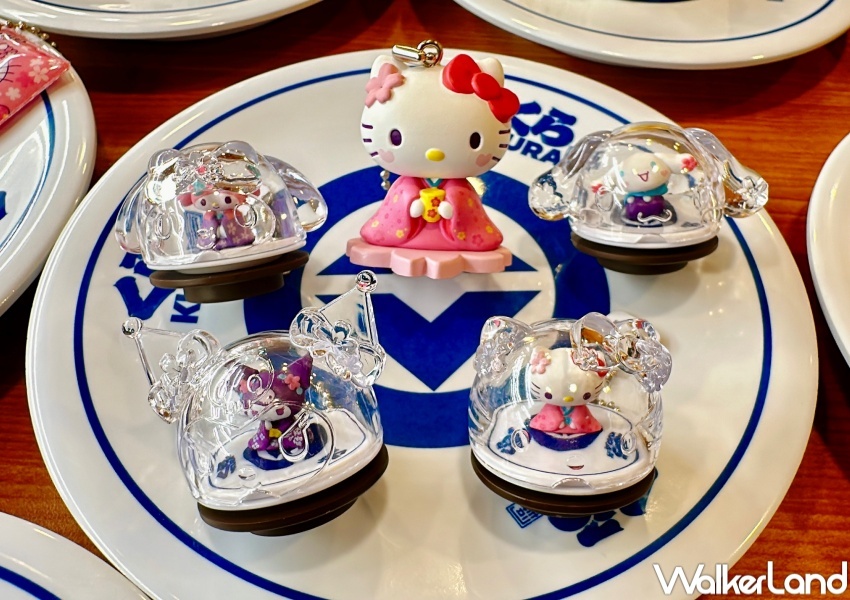 藏壽司Kitty和服扭蛋！藏壽司新扭蛋「三麗鷗櫻花系列」13款帶你看，大耳狗喜拿、酷洛米鮮度君公仔抽起來。 | beanfun!