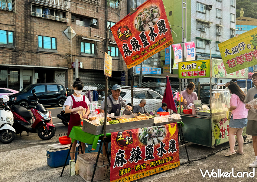不只基隆廟口夜市！天還沒黑就有人潮，「基隆八斗子夜市」夜市牛排免費加麵、10元串燒CP值超高，一週只賣兩天。 | beanfun!