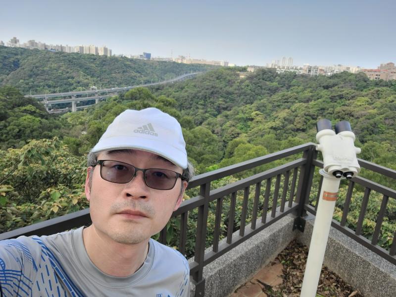 303927_Ethan Chiu
