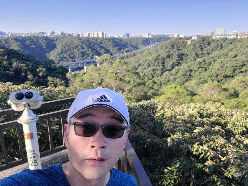 303927_Ethan Chiu