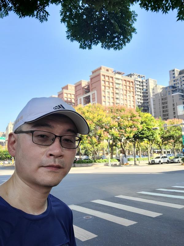 303927_Ethan Chiu