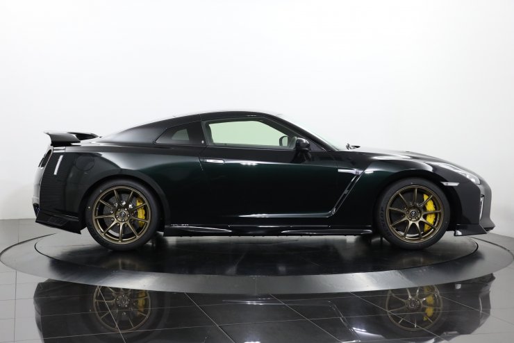 日産 GT-R プレミアムエディションT-spec ワンオーナー 有償色(ミッドナイトパープル) モリグリーン内装 カーボンブレーキ ...