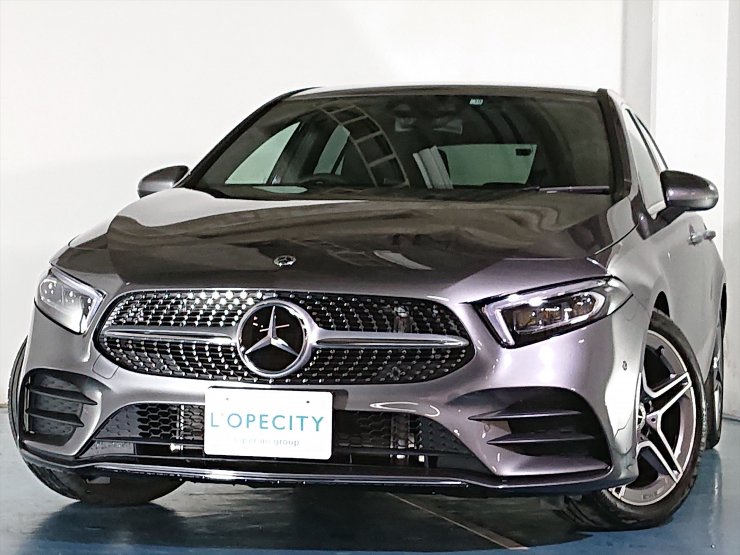 メルセデスベンツ Aクラス A180 AMGライン 1オーナー車 ナビゲーションPKG アドバンスドサウンドシステム アンビエントライト レーダーセーフティPKG【新車保証継承令和6年10月迄】中古車