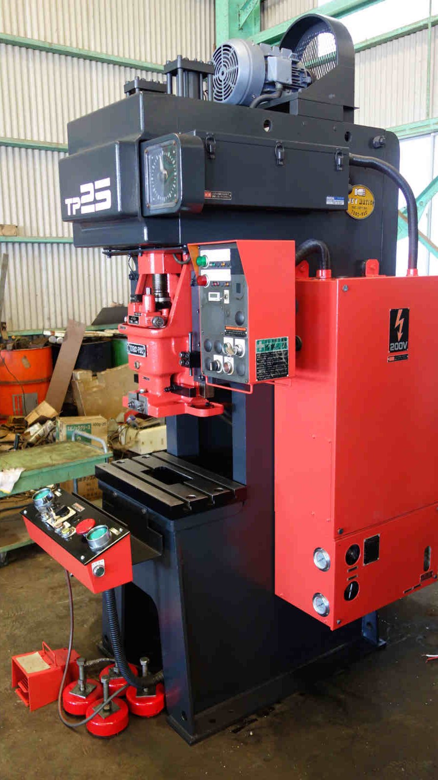 アマダ 25Tプレス TP-25C | マシンライフ