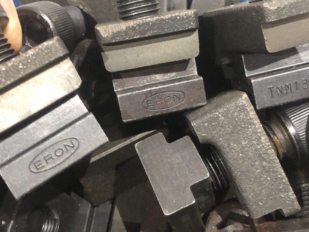 ナベヤ/NABEYA 取付クランプ | マシンライフ