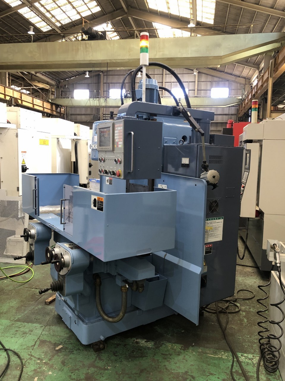 OKK NC立フライス RRM-2V | マシンライフ