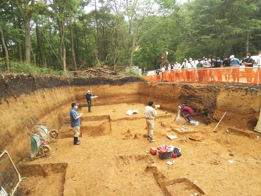 第4次 香坂山遺跡現地説明会 【2021 オンライン】 | Peatix