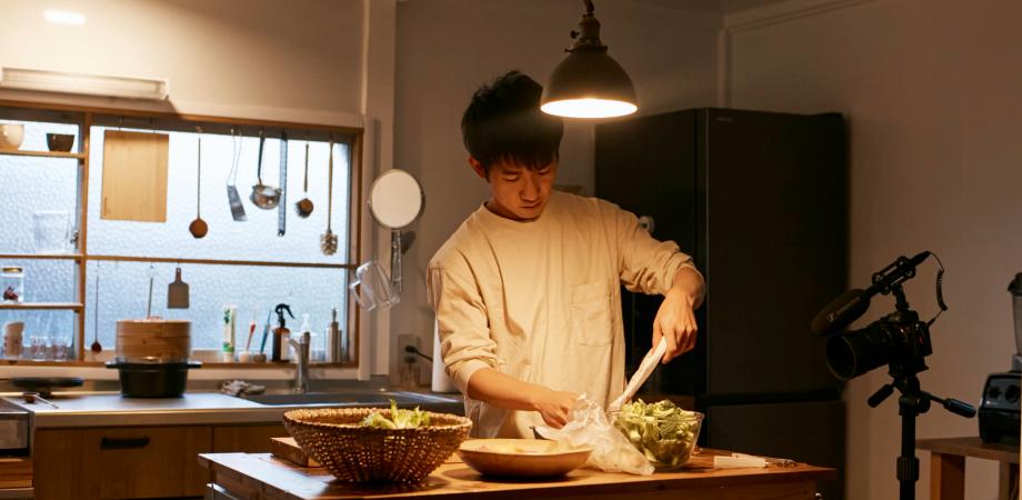 【オンオフ同時開催】『OKUDAIRA BASE 春夏秋冬の暮らし方』刊行記念 奥平眞司トーク&サイン会 | Peatix