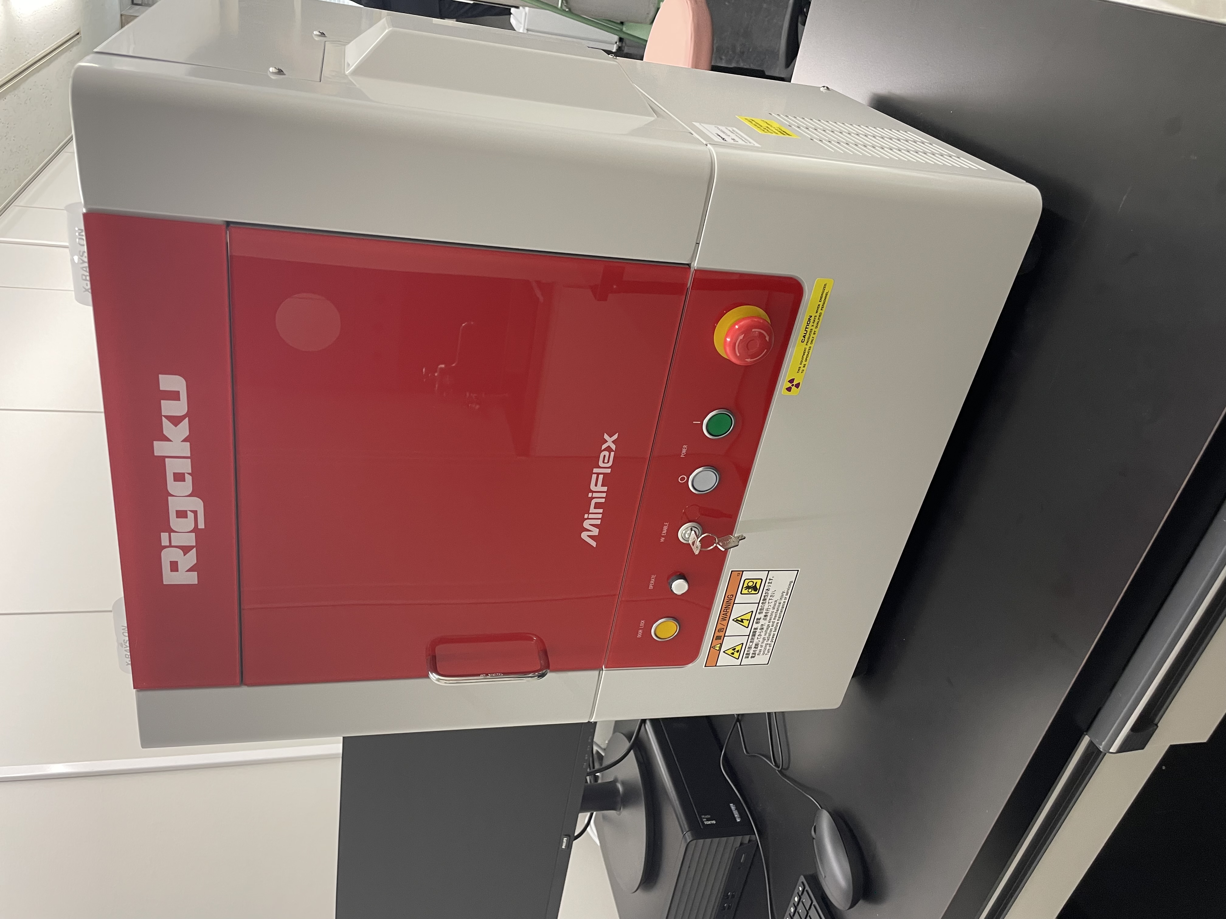 研究設備 | 無機物質化学研究室（石井あゆみ研究室） - 早稲田大学先進理工学部化学・生命化学科