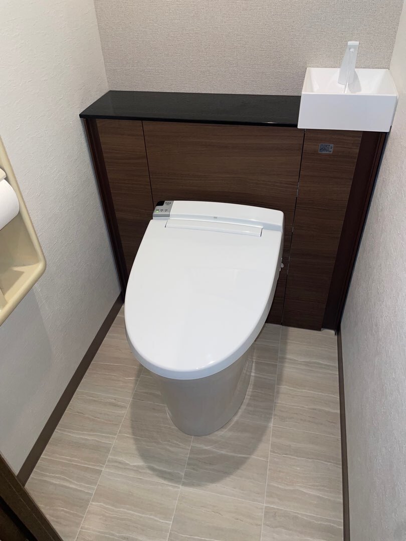 大阪市東成区 トイレのリフォーム | 戸建ての施工事例 | 有限会社アキラリフォームオフィシャルサイト