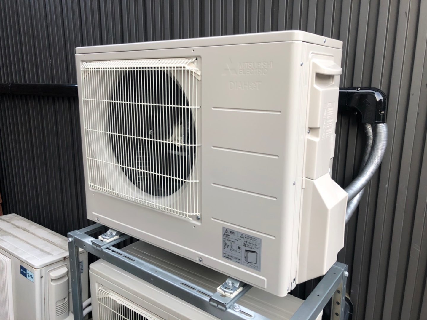 宮城県名取市 戸建て一般お客様 三菱電機 エコキュート SRT-WT375 取付工事 | 戸建ての施工事例 | 塩竃市・仙台市のガス・空調・厨房・電気工事は、株式会社菜花空調