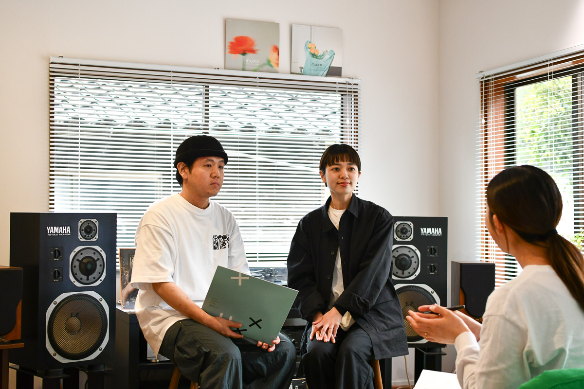 real local 金沢【富山県小矢部市】大きい家は、アイデアを生み出すための“広い紙”。／「MUXX」森永さん夫妻インタビュー【A面】 - reallocal｜移住やローカルまちづくりに ...