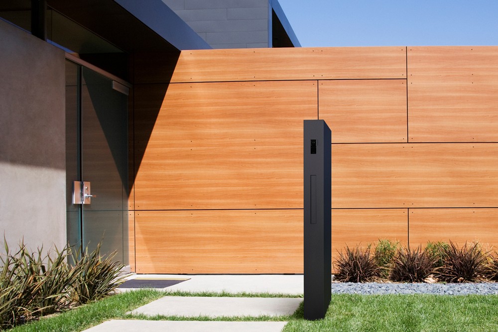 時代のニーズを集約した「機能門柱」がスゴい！ミラタップのミニマルデザインの「エクステリア」最新事情｜SUVACO(スバコ)