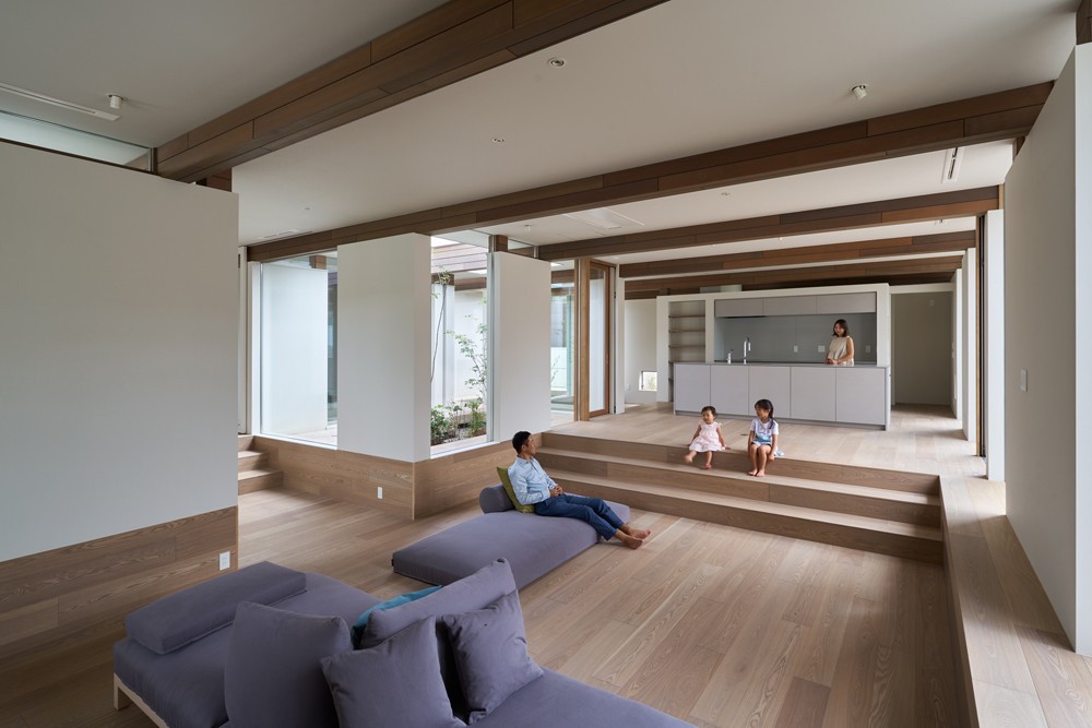 スキップフロアを活かした、おしゃれなデザインの間取り実例20選｜SUVACO(スバコ)