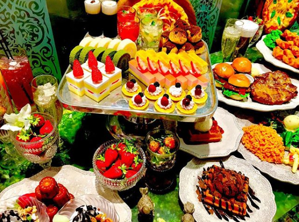 Bitter Sweets Buffet Lumine Est新宿店｜THE GATE