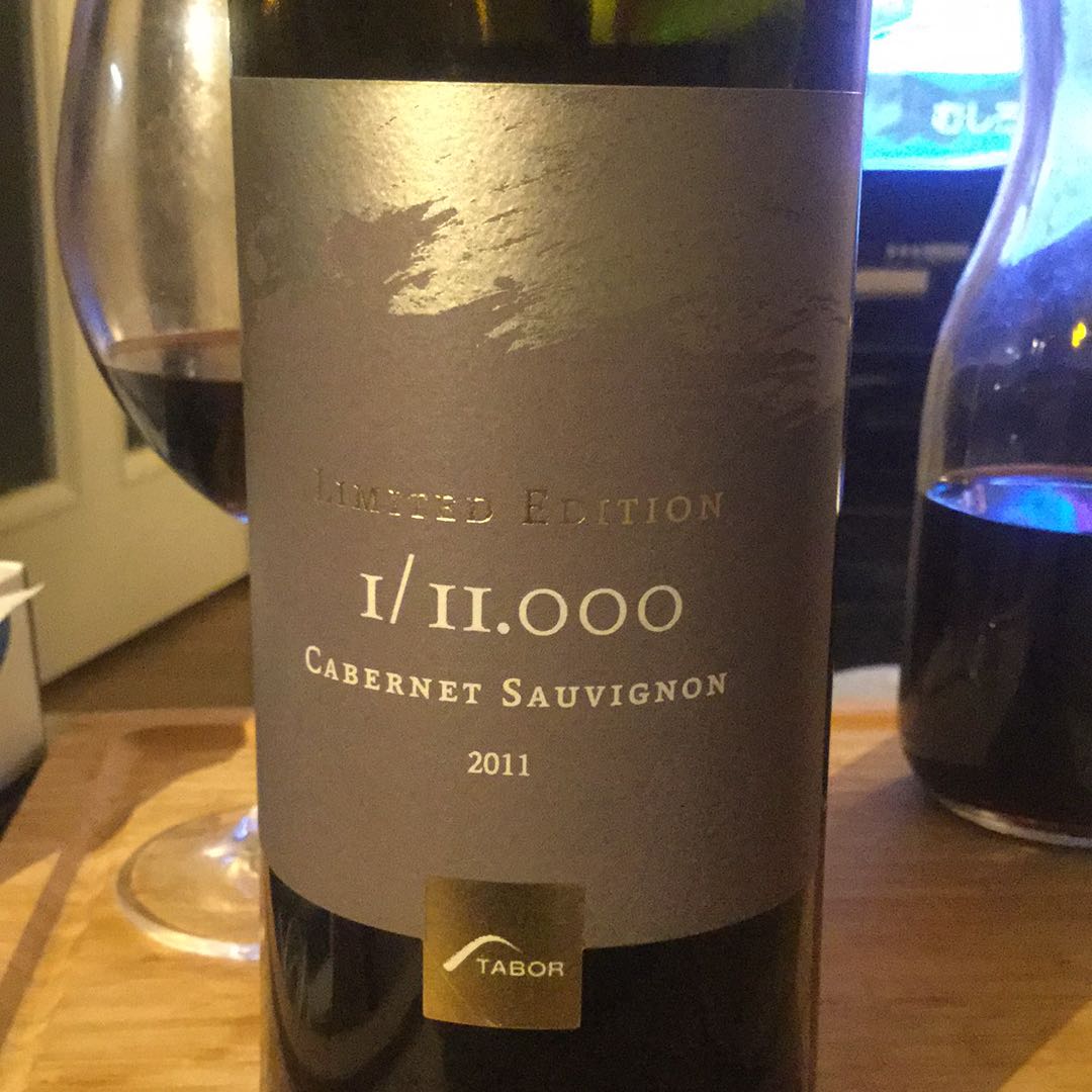 Tabor Limited Edition Cabernet Sauvignon | Vinica 無料のワインアプリ