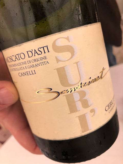 Cerutti Surì Sandrinet Moscato d'Asti | Vinica 無料のワインアプリ