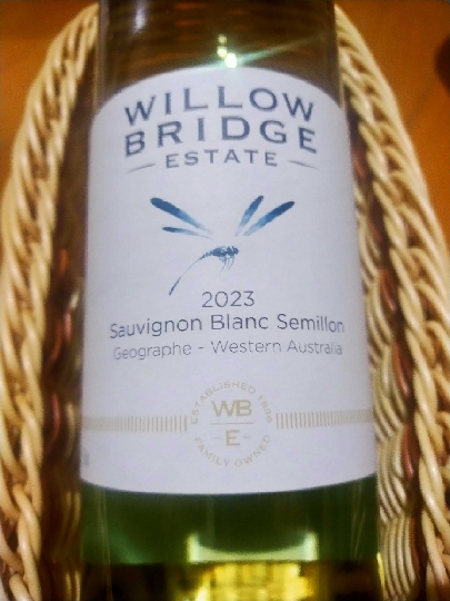 Willow Bridge Estate Dragonfly Sauvignon Blanc | Vinica 無料のワインアプリ