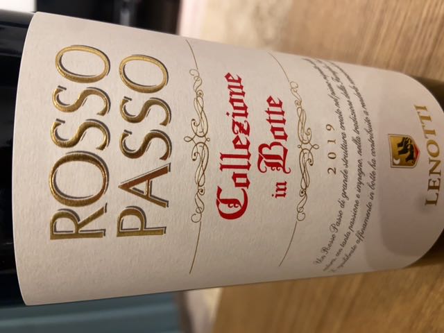Lenotti Rosso Passo Collezione in Botte(レノッティ | Vinica 無料のワインアプリ