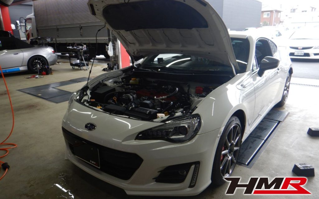 純正ブレンボ 社外メモリーナビ装備のBRZ(ZC6)の納車前点検整備を行いました|HMR