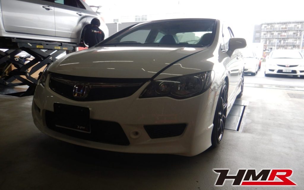 赤黒内装 柿本マフラー XYZ車高調装備のシビックタイプR(FD2)の納車前点検整備を行いました|HMR