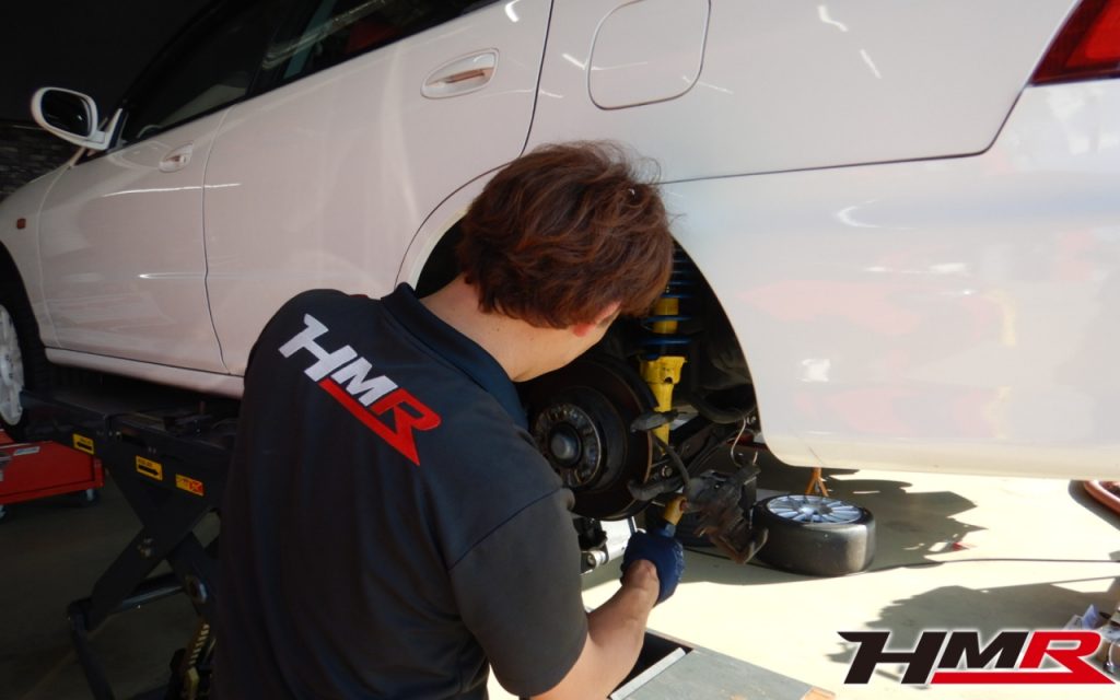 インテグラタイプR 4ドア(DB8)のトレーリングアームブッシュ交換作業を承りました|HMR