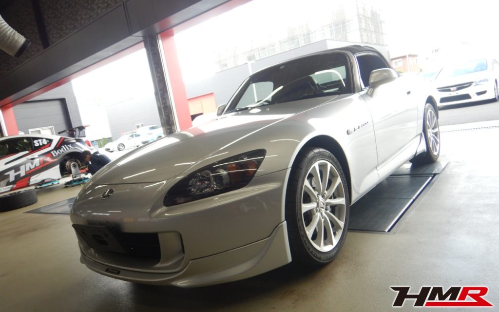 Moduloマフラー 黒革シート HID装備のS2000(AP2)の納車前点検整備を行いました|HMR