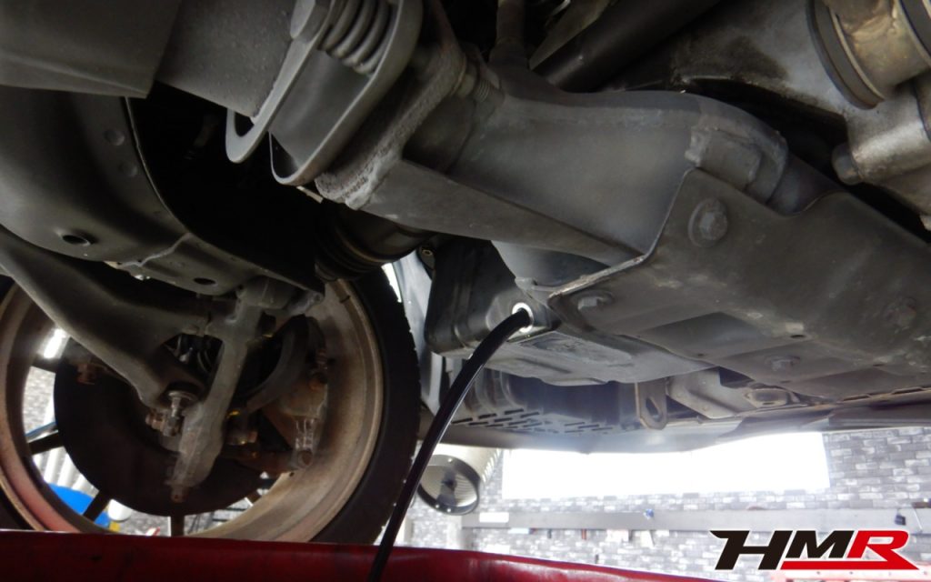 インテグラタイプR(DB8)のオイル漏れ定番症状！オイルパンパッキン交換|HMR