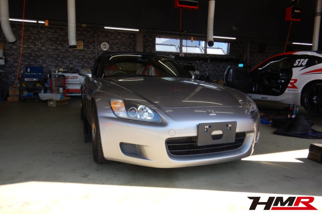 レイズ17インチ アラゴスタ車高調 赤革装備のS2000(AP1)の納車前点検整備を行いました|HMR