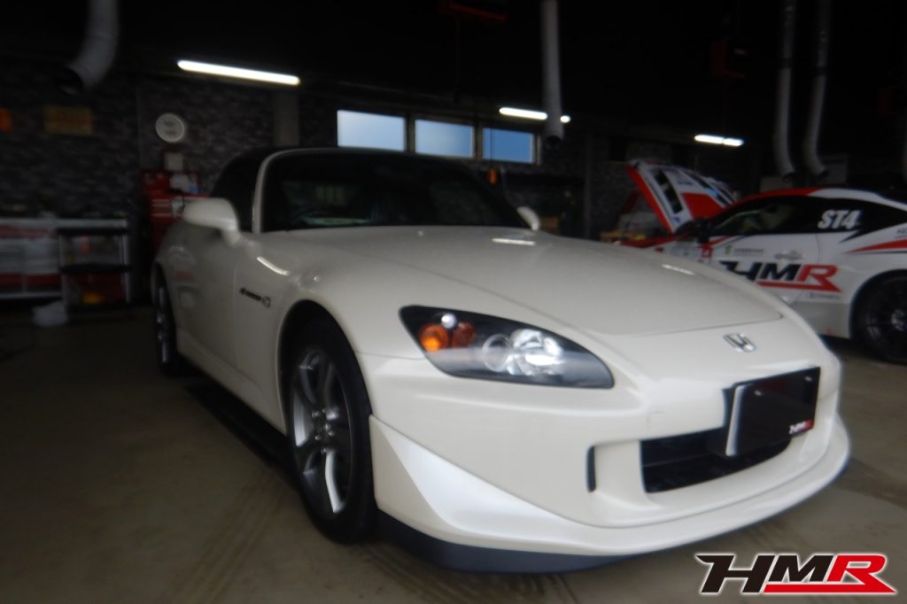 無限マフラー 純正17インチ 社外ナビ装着のS2000(AP2)タイプSの納車前点検整備を行いました|HMR