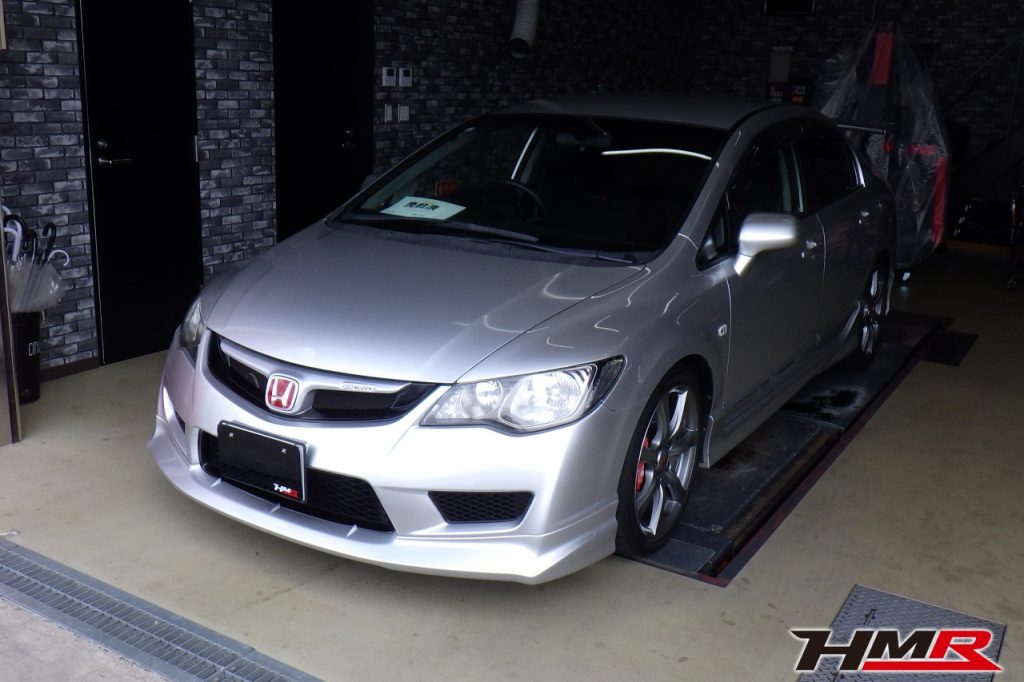 無限フロントスポイラー グリル ウィング装着のシビックタイプR(FD2)の納車前点検整備を行いました|HMR