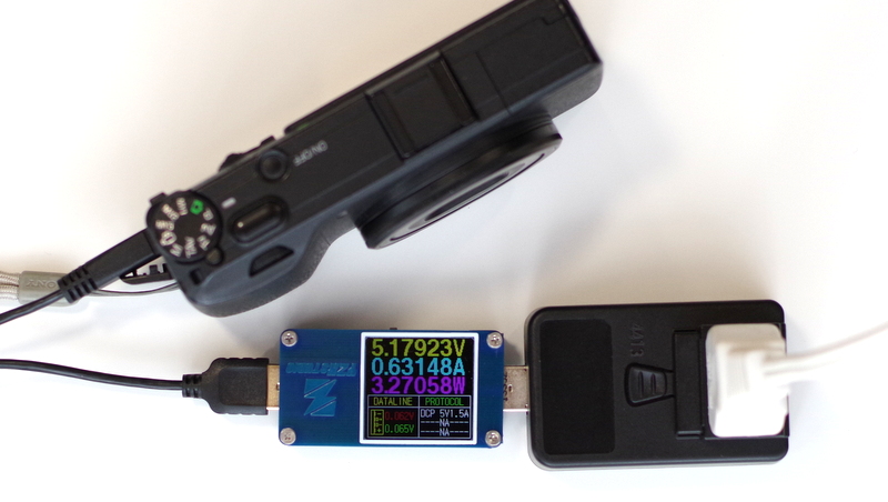 RICOH GR 充電事情、USB充電器 - yet another pudding