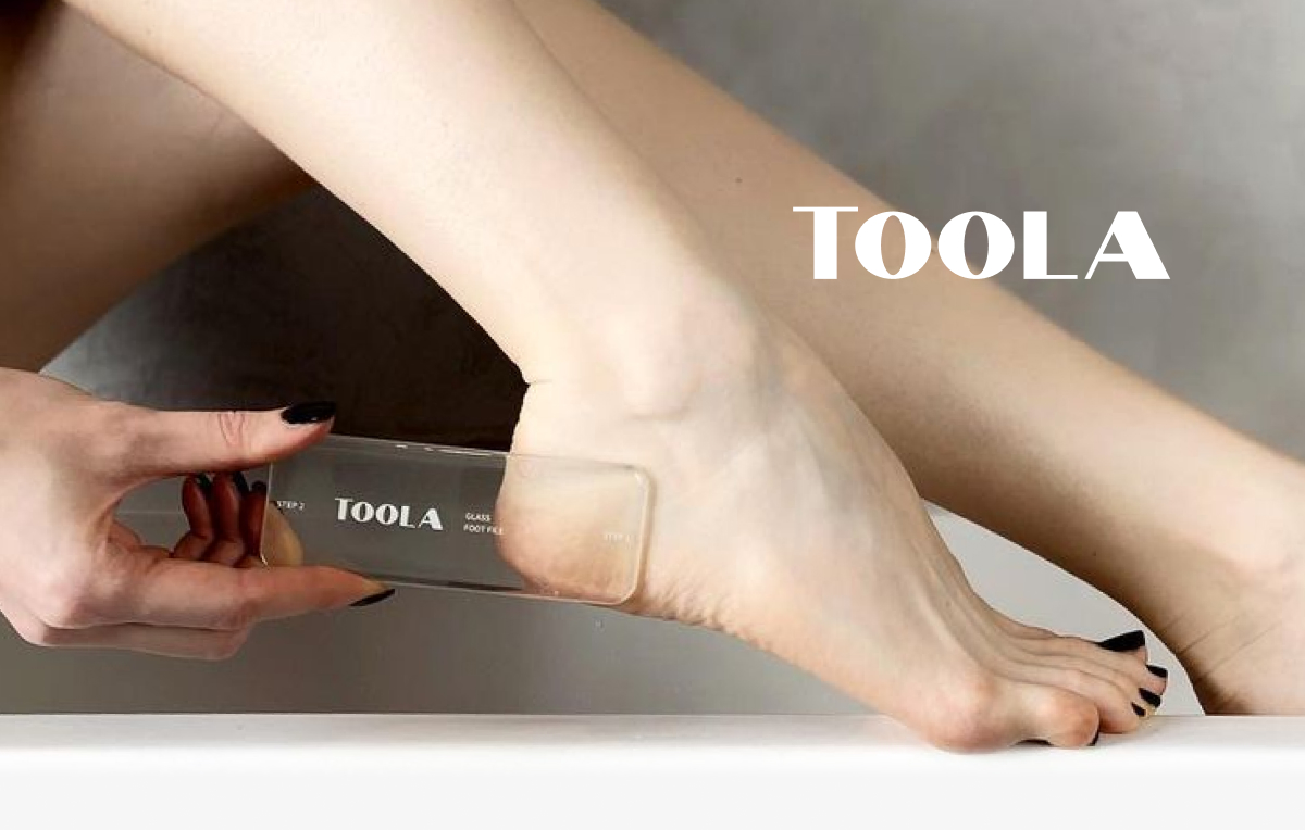 嘖嘖 | TOOLA｜每天 1 分鐘，讓雙腳美麗一整個夏天！#2 in 1 專利奈米級顆粒